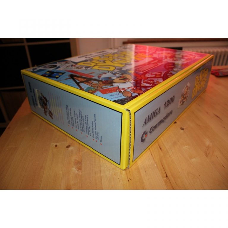 Amiga 1200 Reproduction Box Desktop Dynamite