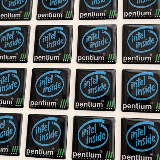 Intel Pentium III PC Case Badge Black - RetroPassion Ltd